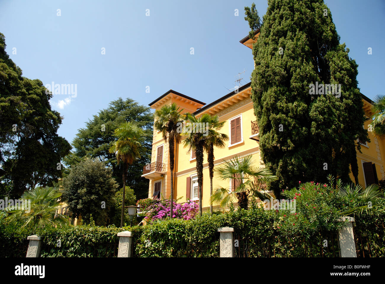 Stunning Villa at Gardone Riviera on Lake Garda Stock Photo - Alamy