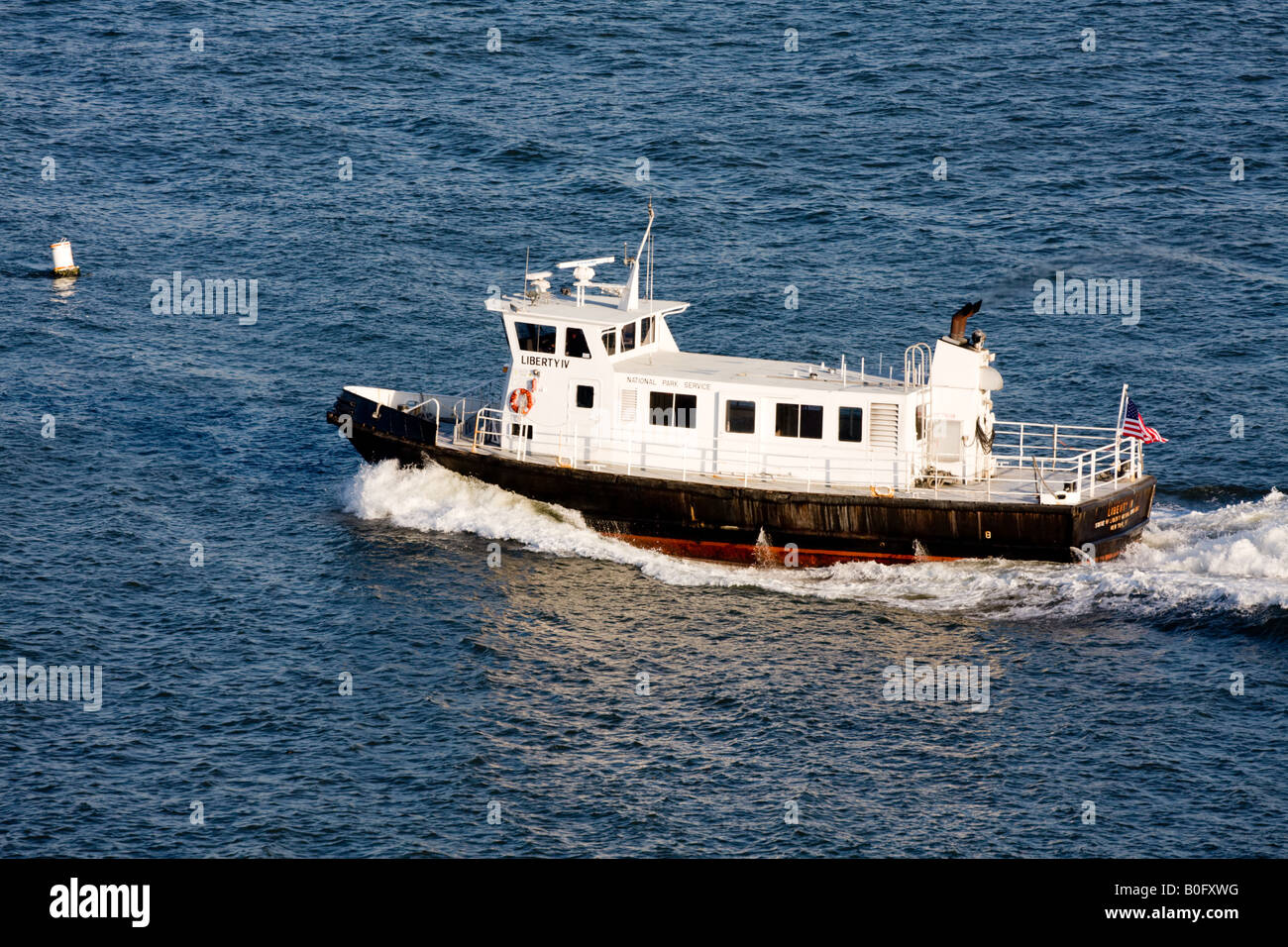 boat moving through water Stock Photo - Alamy boat moving through water Stock Photo - Alamy