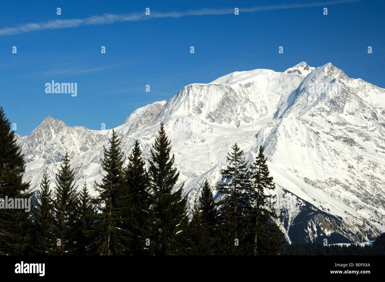 Dome du gouter hi-res stock photography and images - Alamy