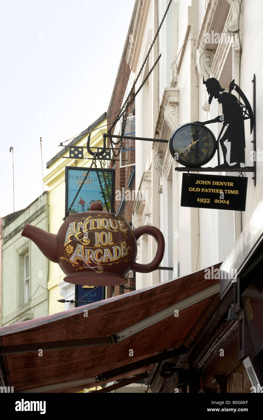 Teapot depicting arcade Stock Photo - Alamy