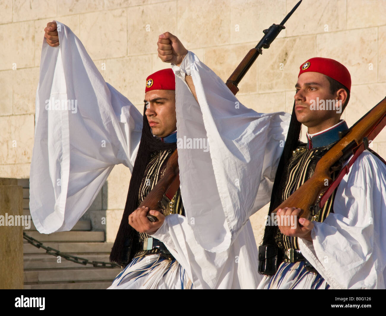 Evzones uniform hi-res stock photography and images - Alamy