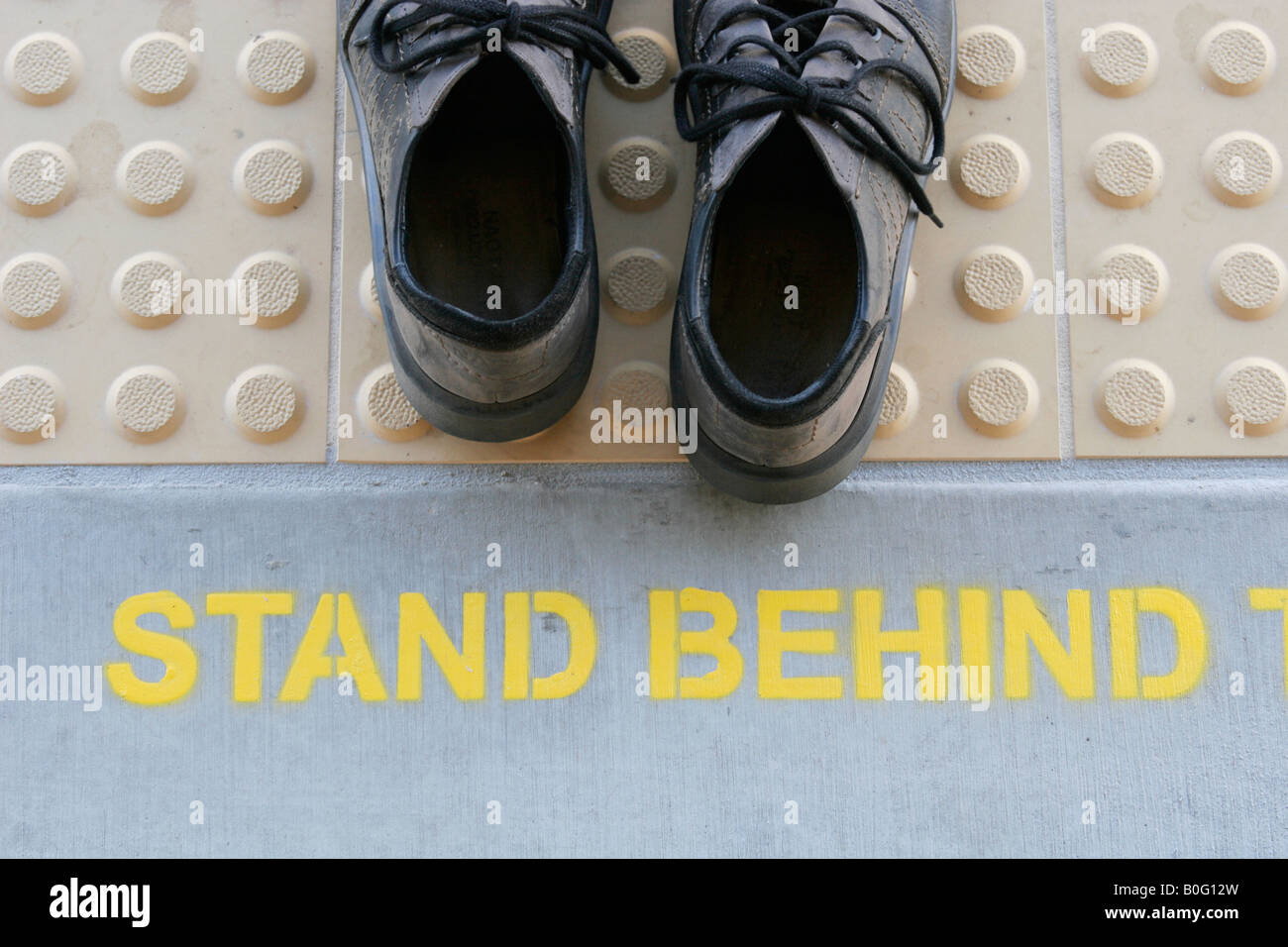 Disobeying warning sign hi-res stock photography and images - Alamy