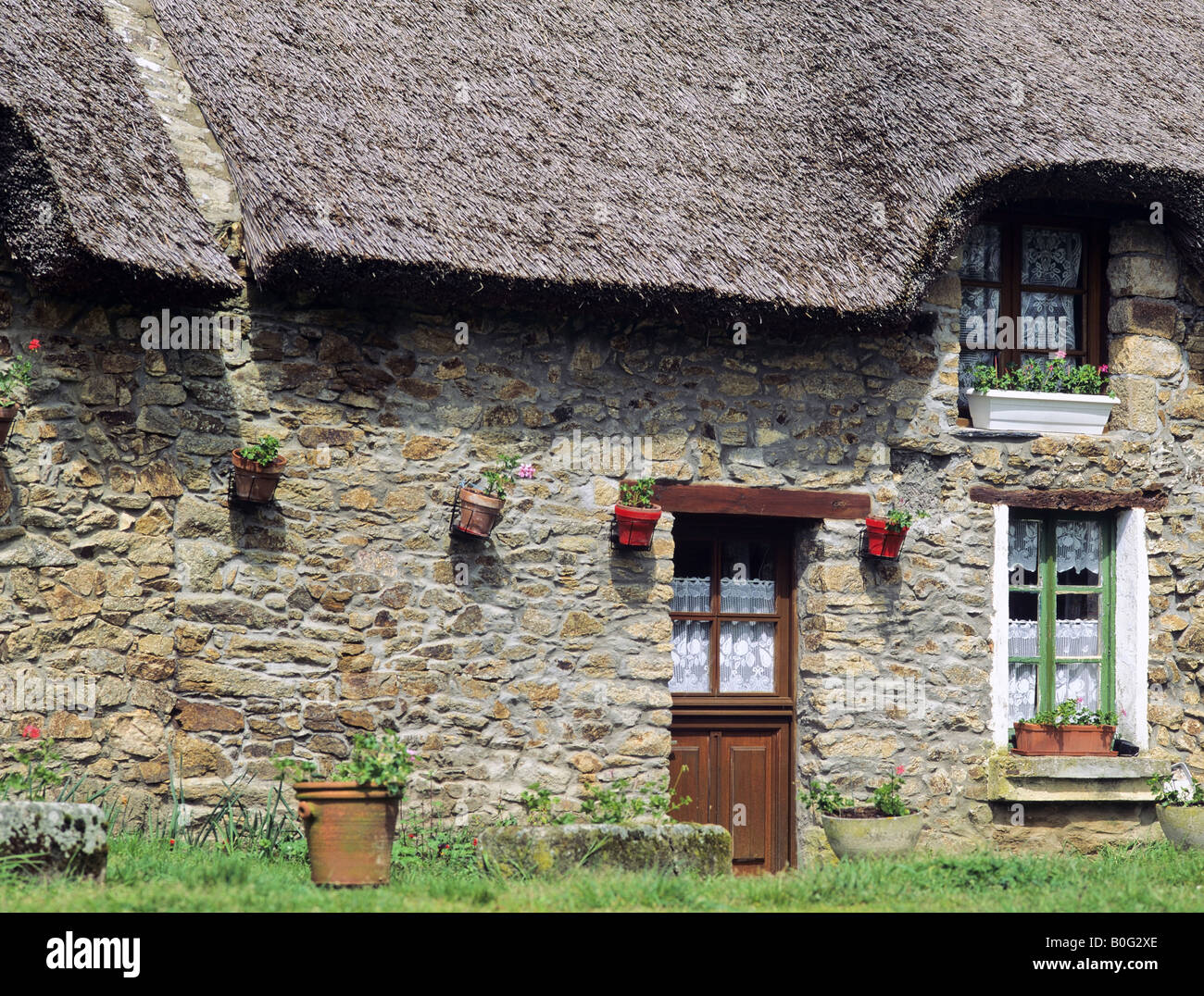 thatched cottage france marzan village la roche bernard morbihan ...
