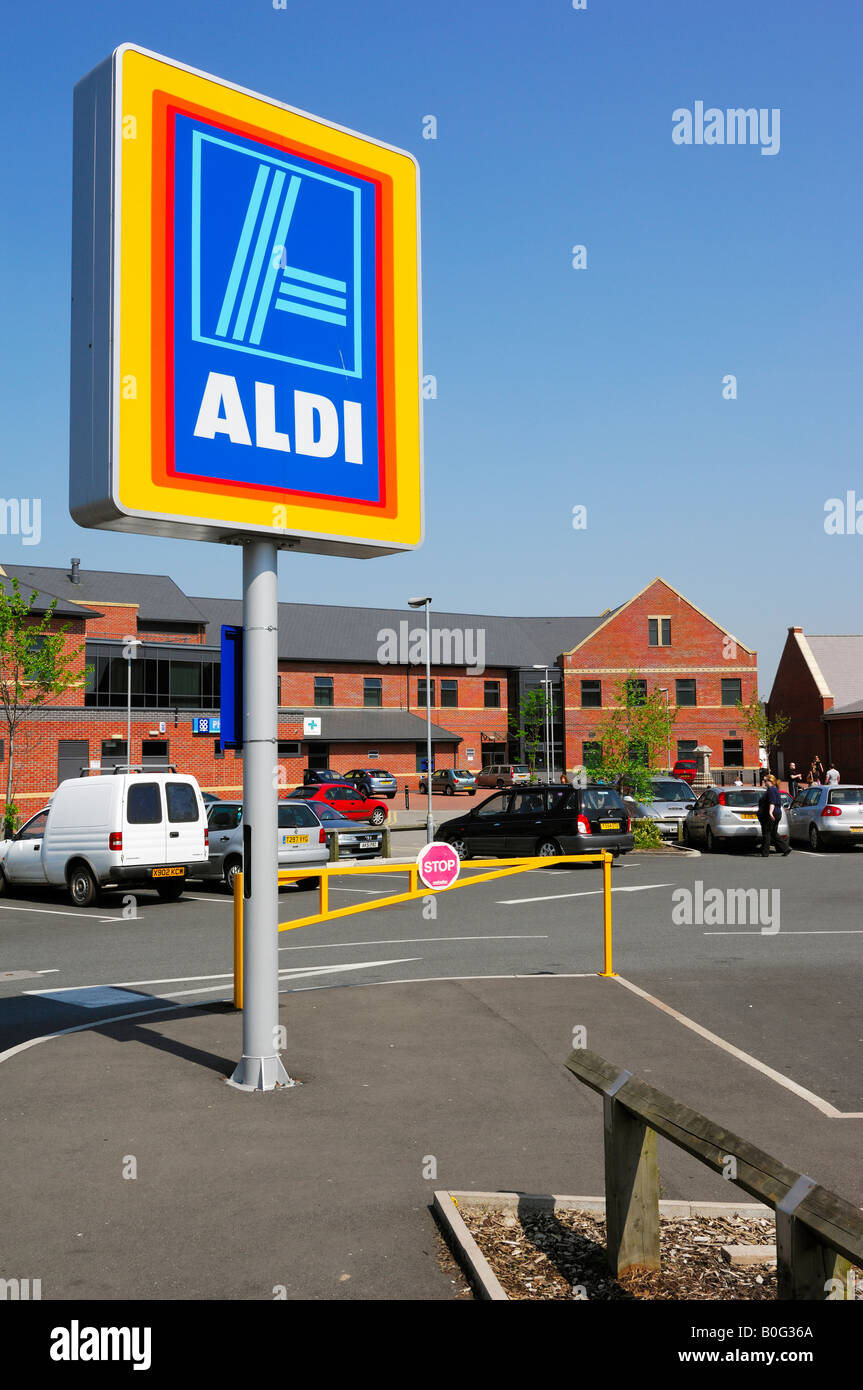 Large commercial sign for Aldi Stock Photo - Alamy