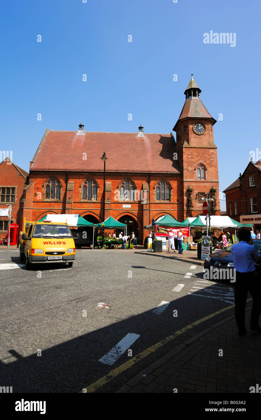 Sandbach town hall and indoor market Stock Photo - Alamy
