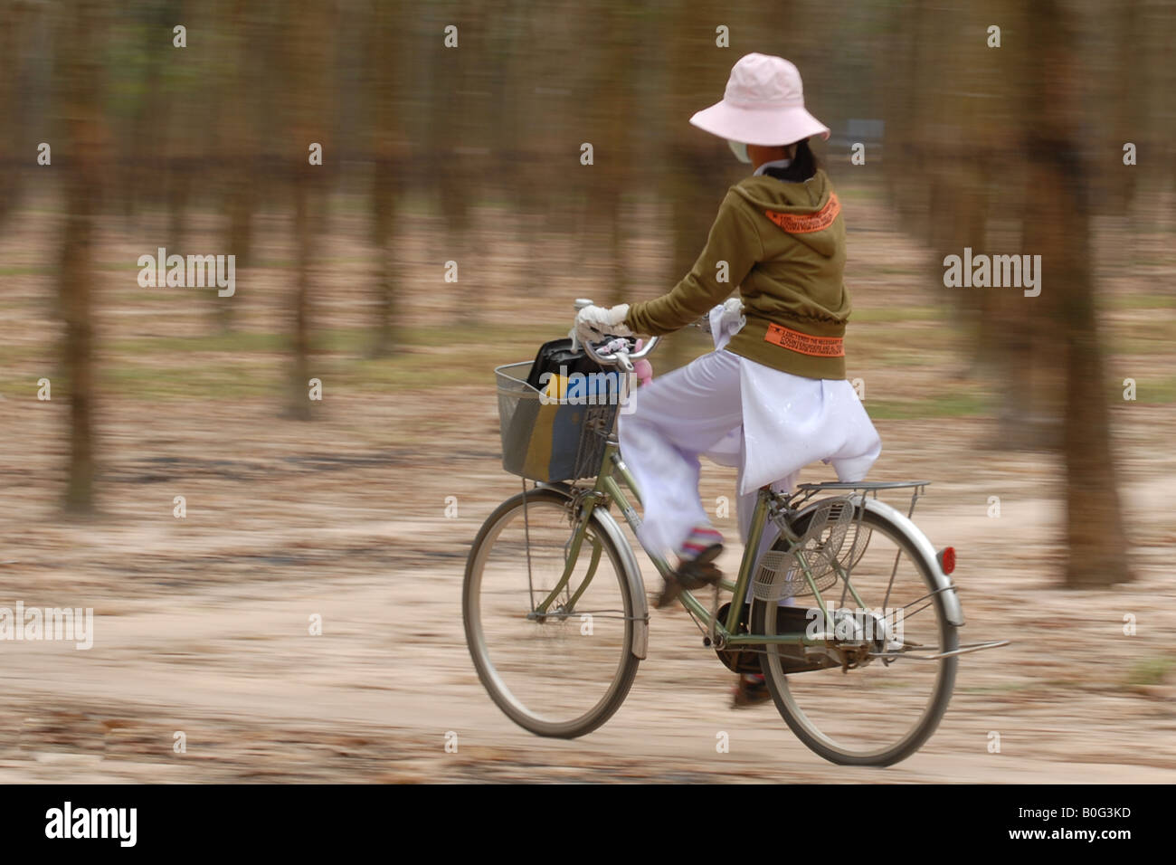 Teenager bike schoolbag hi-res stock photography and images - Alamy