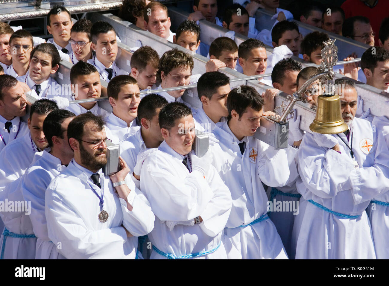 Carrying throne hi-res stock photography and images - Alamy