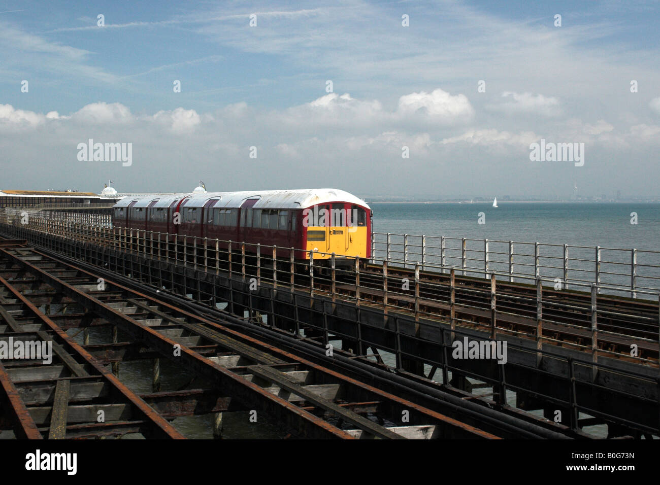 Tube train transport on Ryde pier, Isle of Wight Stock Photo - Alamy