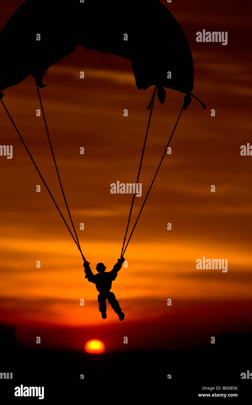 Toy parachute soldier hi-res stock photography and images - Alamy