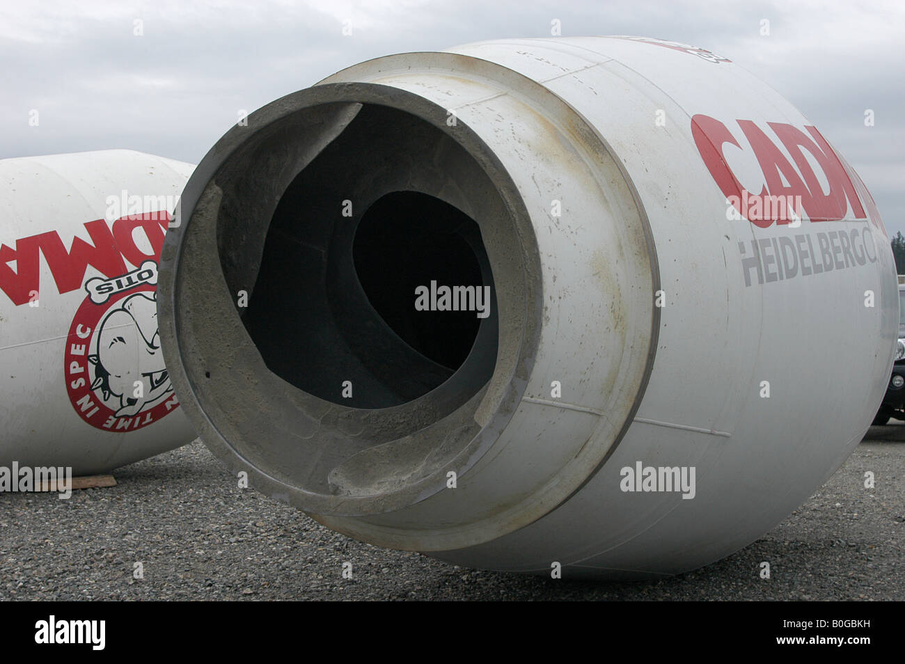 Concrete mixing truck tumbler Stock Photo - Alamy