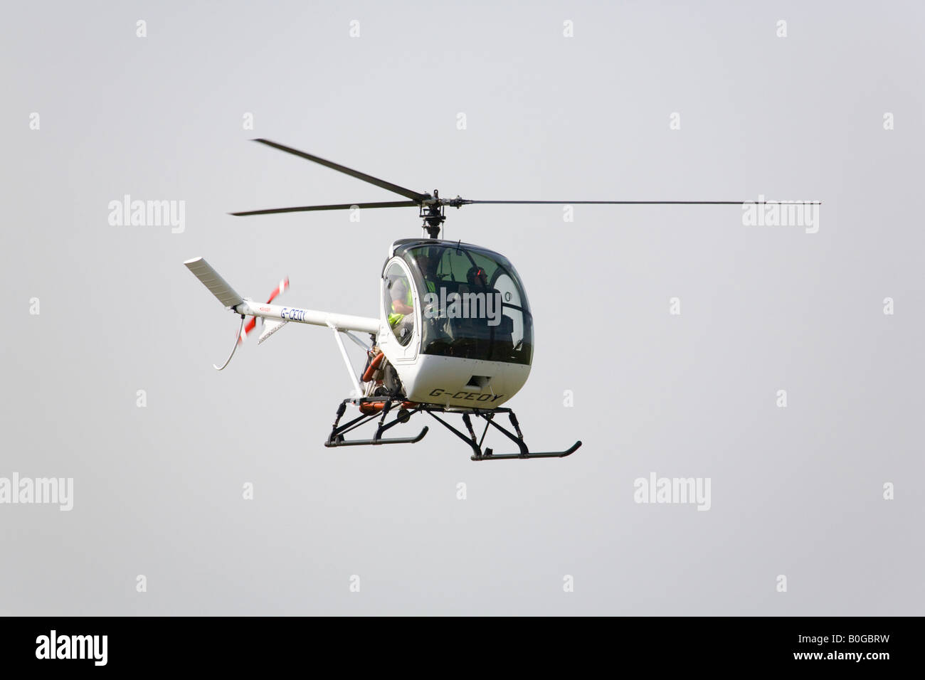 Schweizer Helicopter from Bourne2fly.com coming in to land at ...