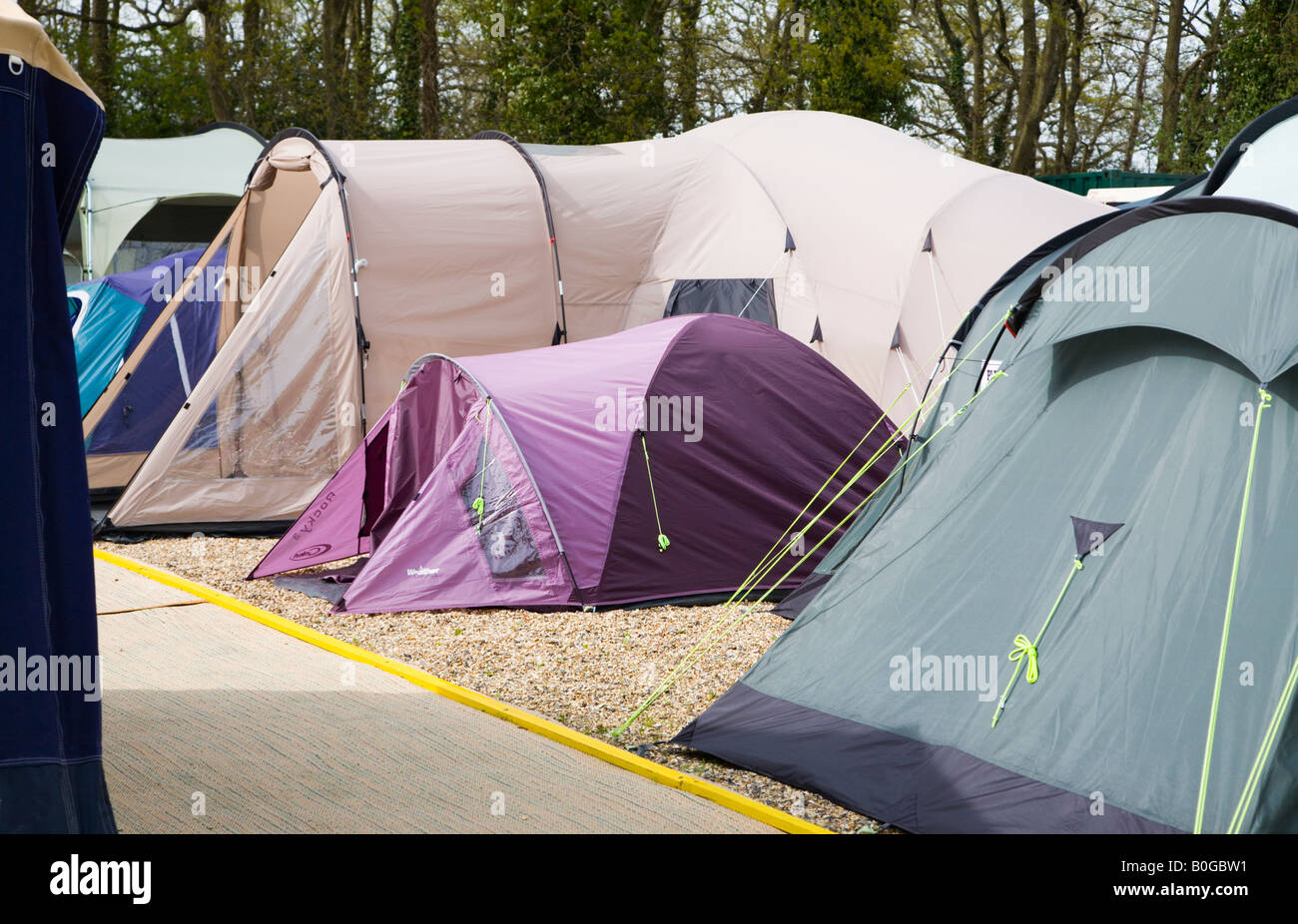 Group of tents hi-res stock photography and images - Alamy