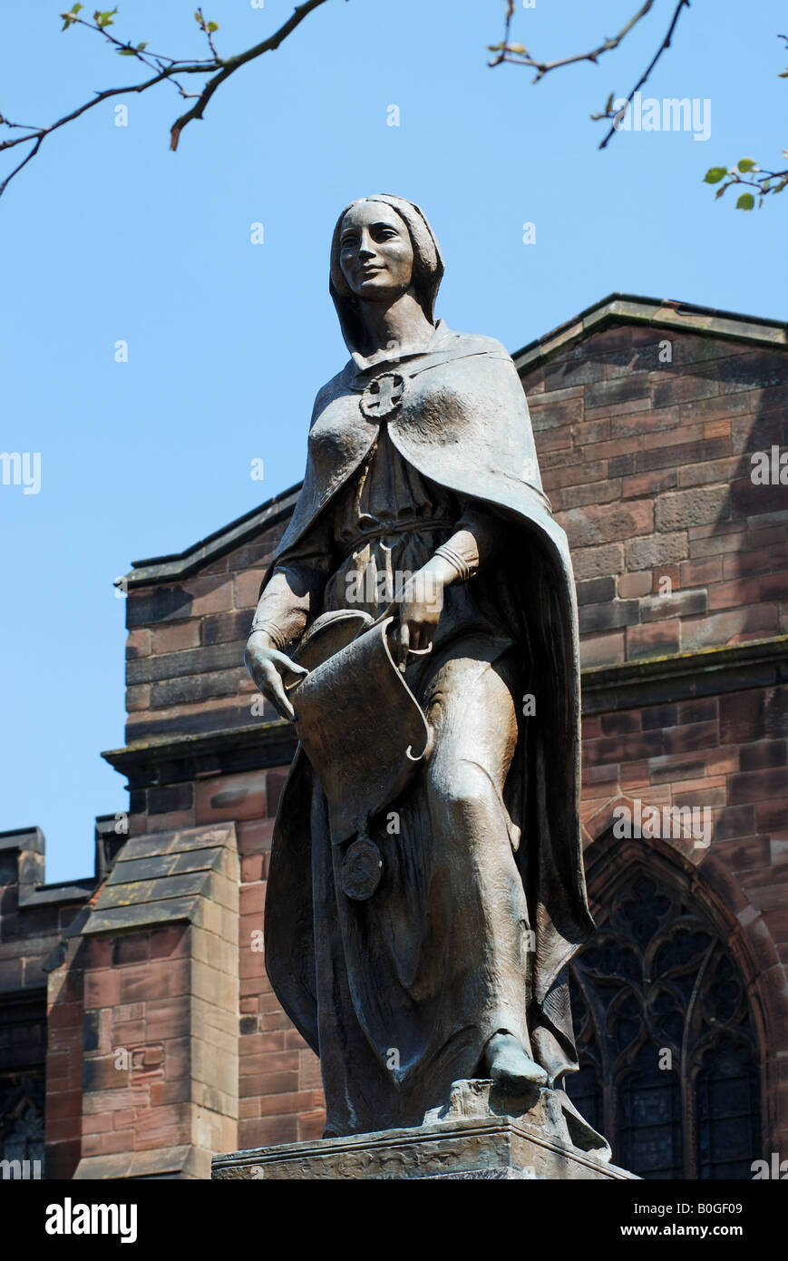 Lady wulfrun statue hi-res stock photography and images - Alamy