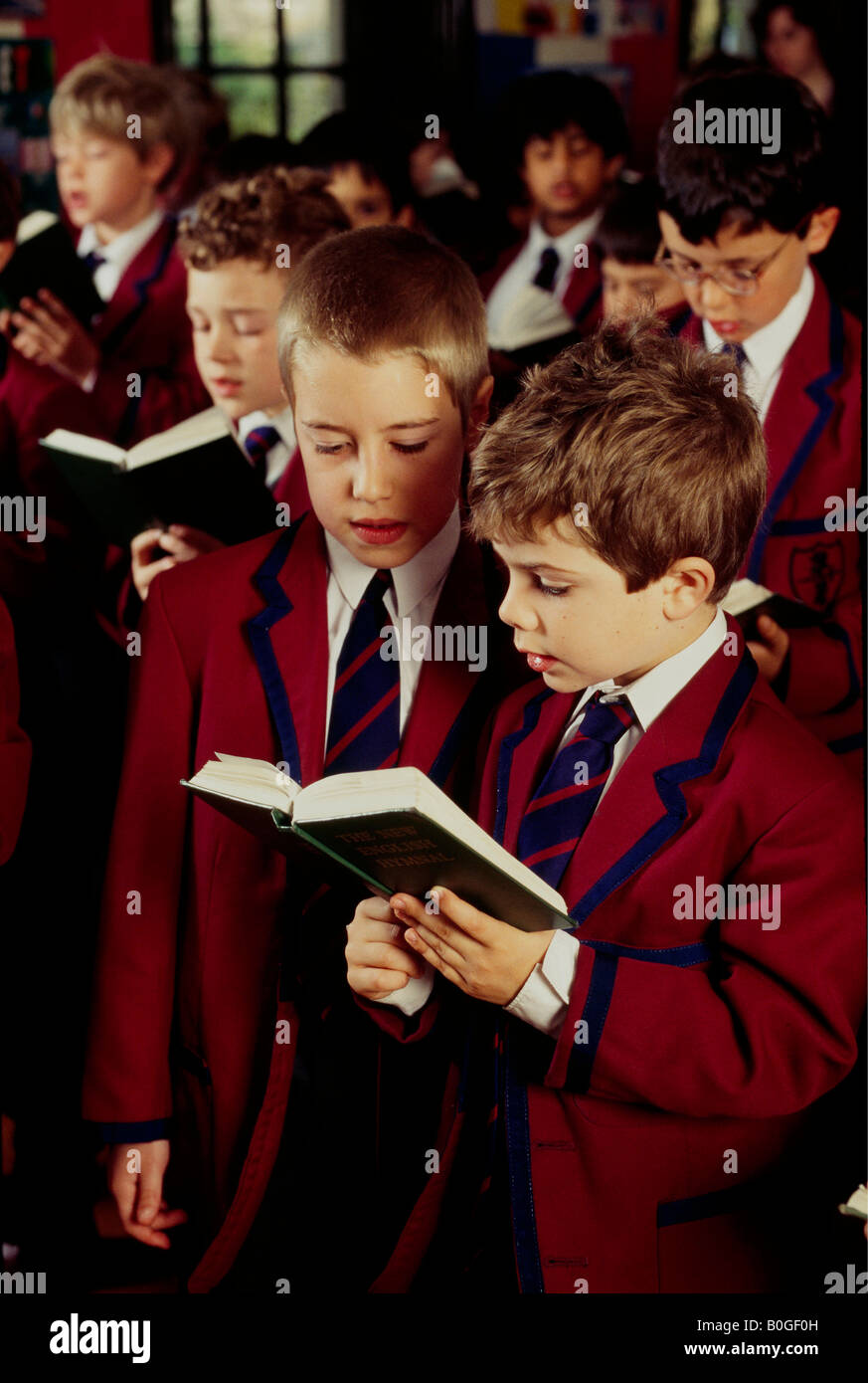 Choir uk school singing hi-res stock photography and images - Alamy