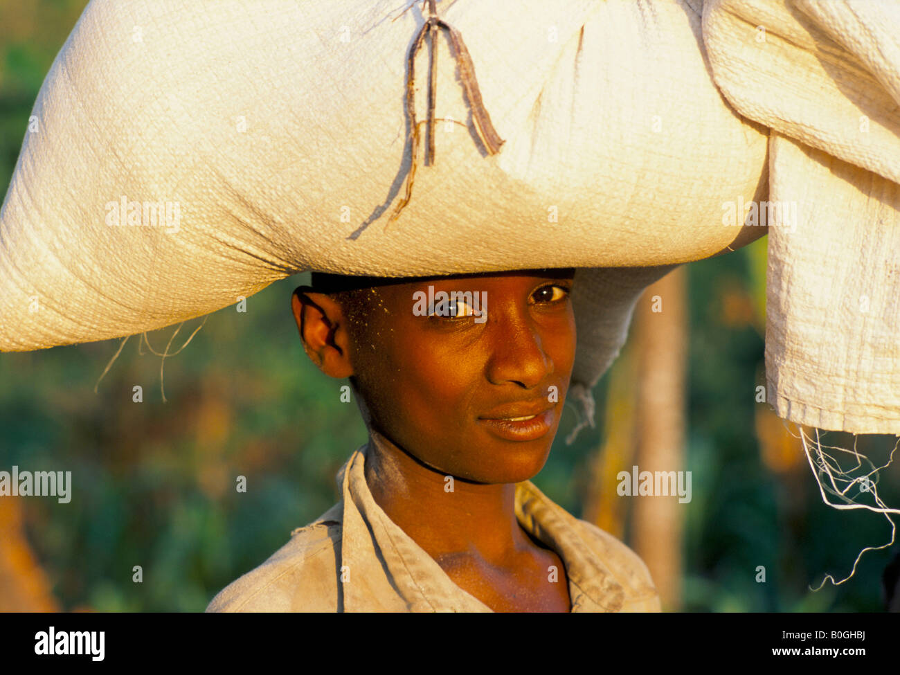 Carrying a sack hi-res stock photography and images - Alamy