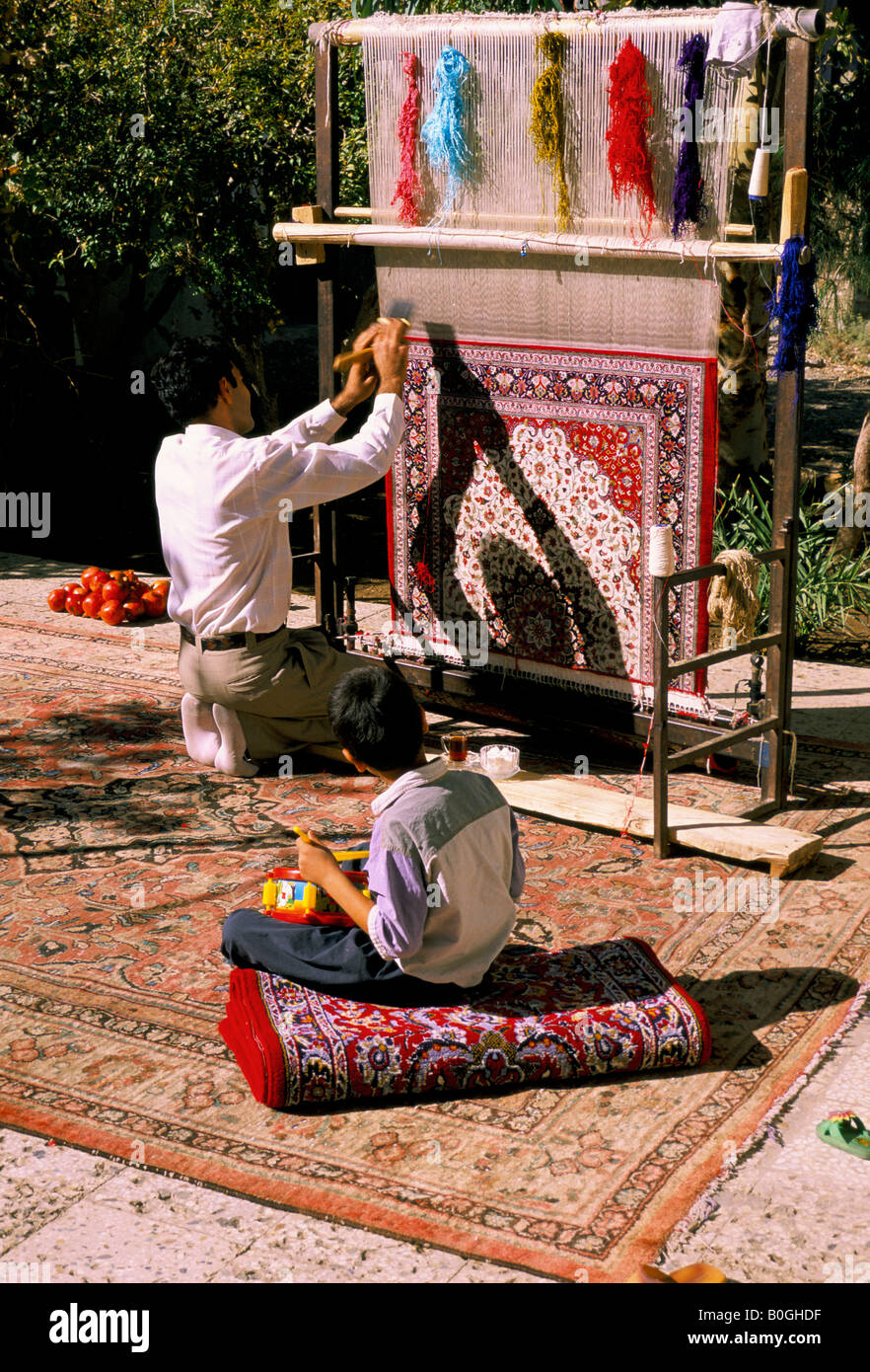 Rug weaving iran hi-res stock photography and images - Alamy