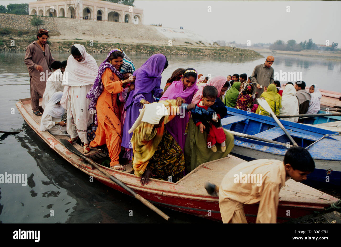 Pakistani boy and dad hi-res stock photography and images - Alamy