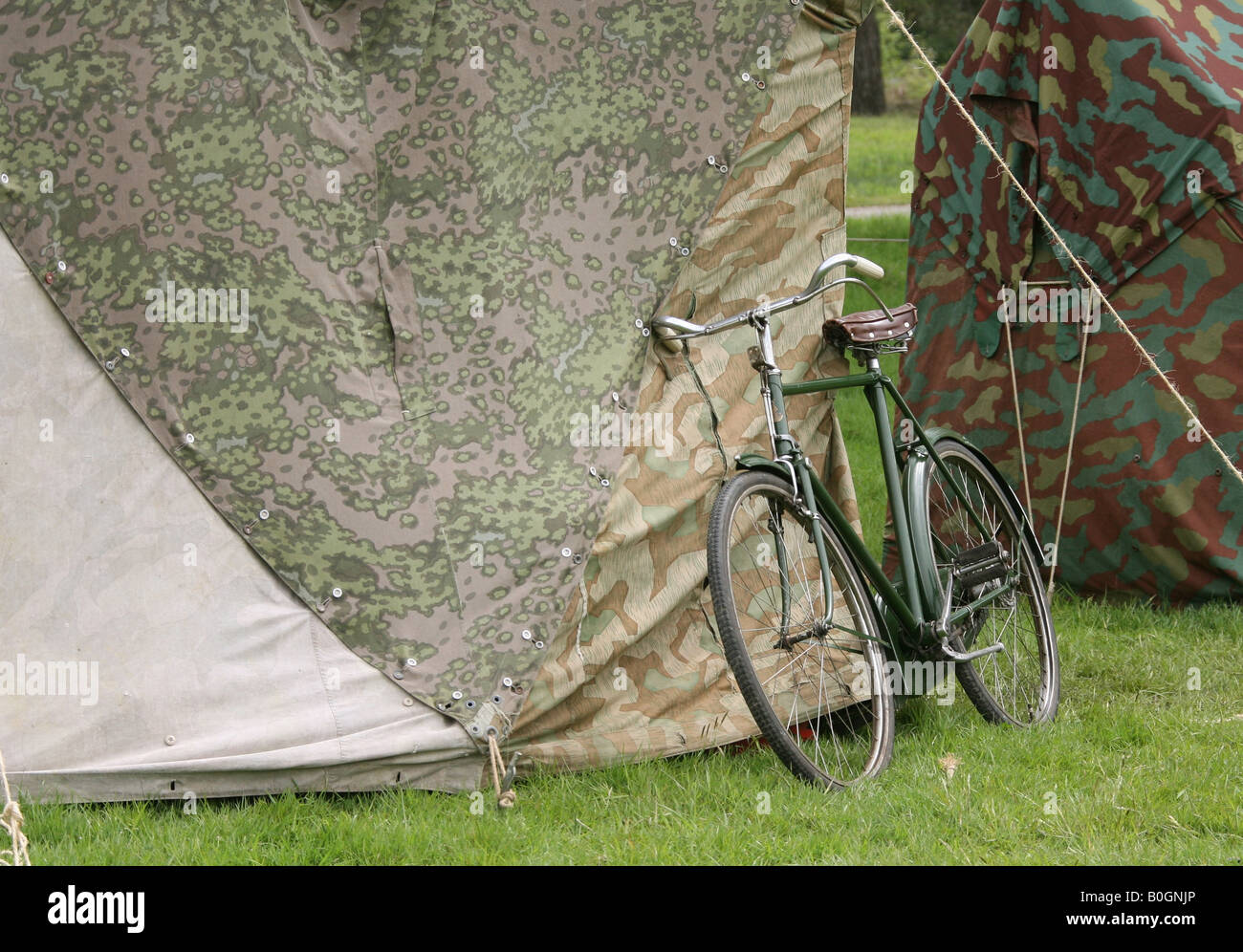 Army camp uk ww2 hi-res stock photography and images - Alamy