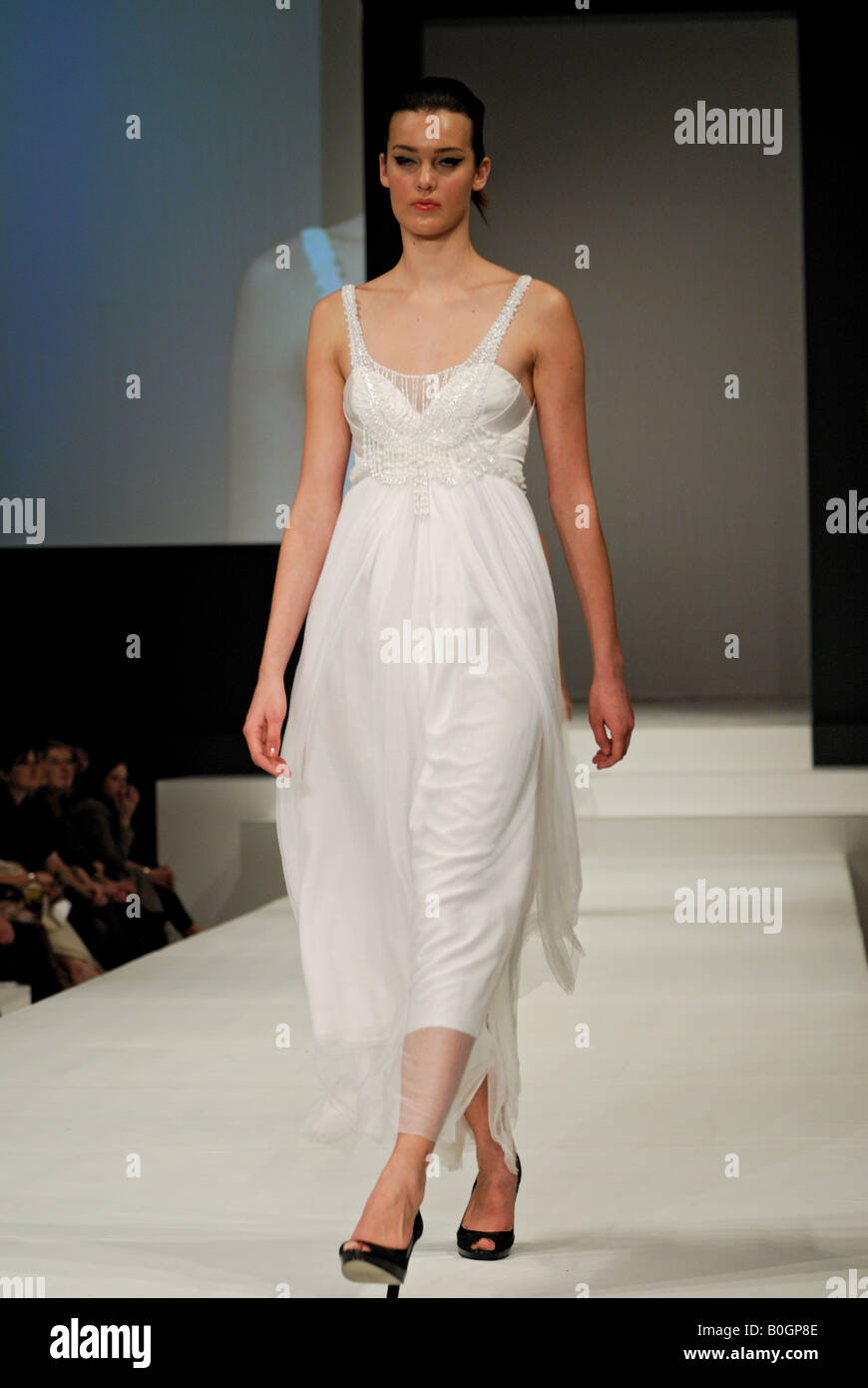 Vogue runway hi-res stock photography and images - Alamy