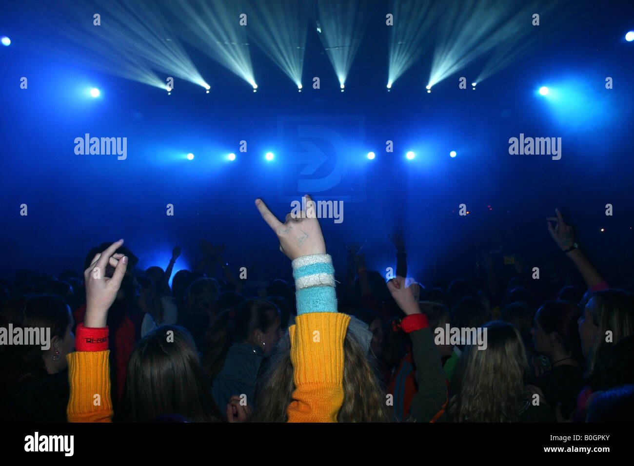 Fans crying concert hi-res stock photography and images - Alamy