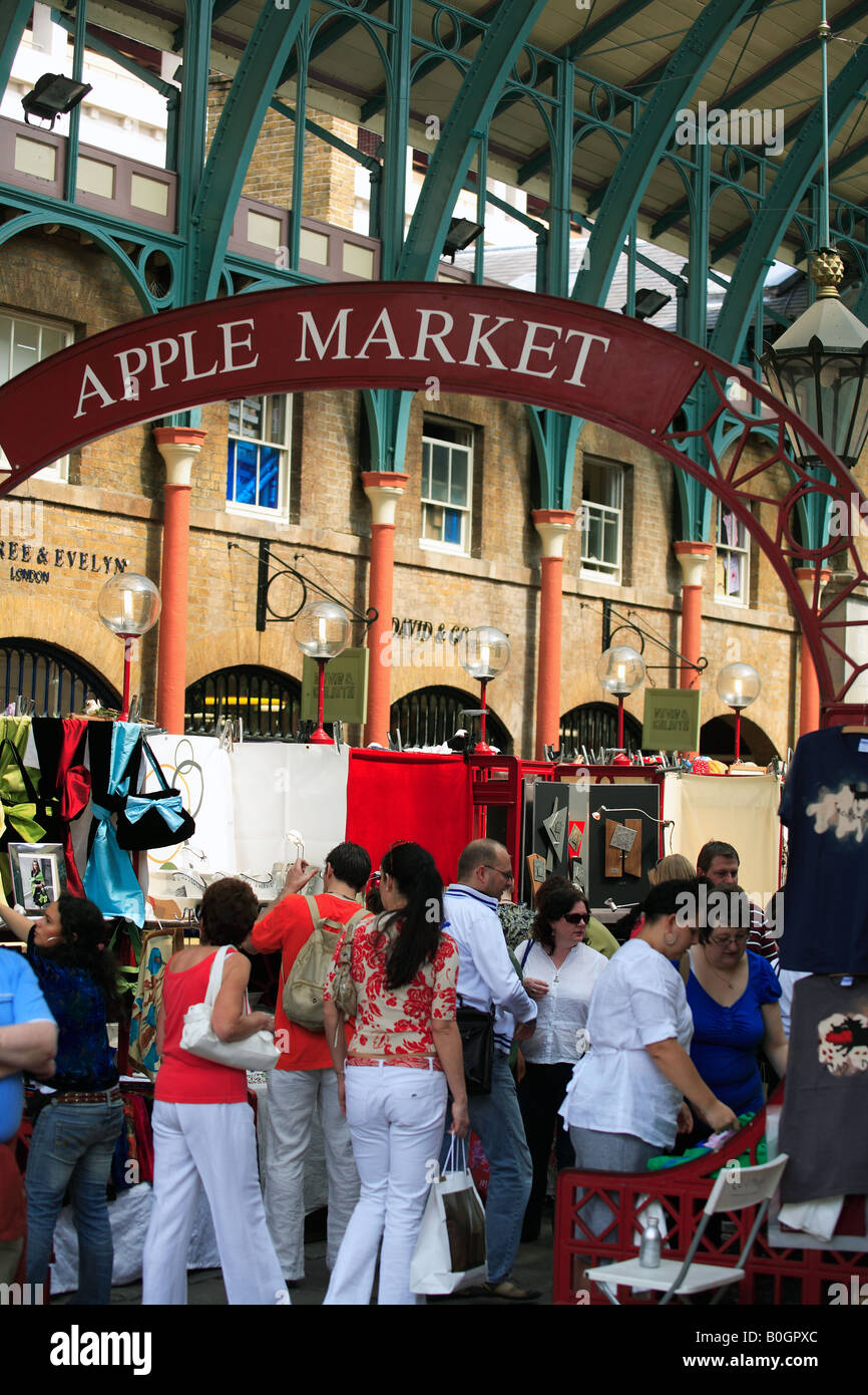 united kingdom west london covent garden apple market Stock Photo - Alamy