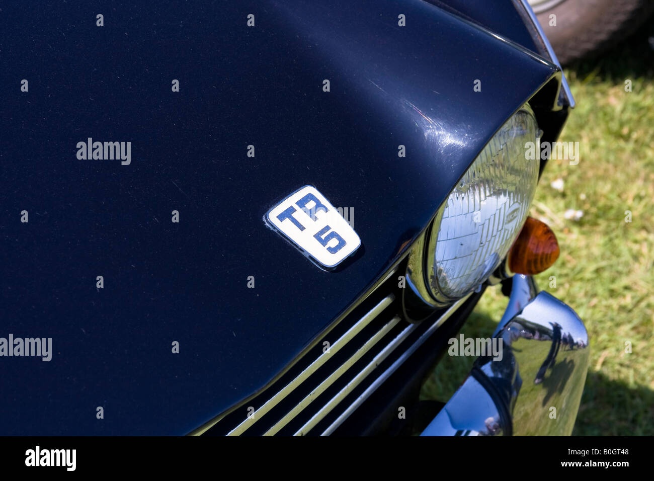 Triumph car badge emblem hi-res stock photography and images - Alamy