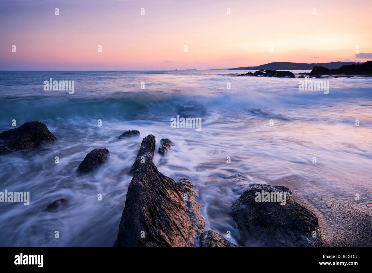 Rocky foreground hi-res stock photography and images - Alamy