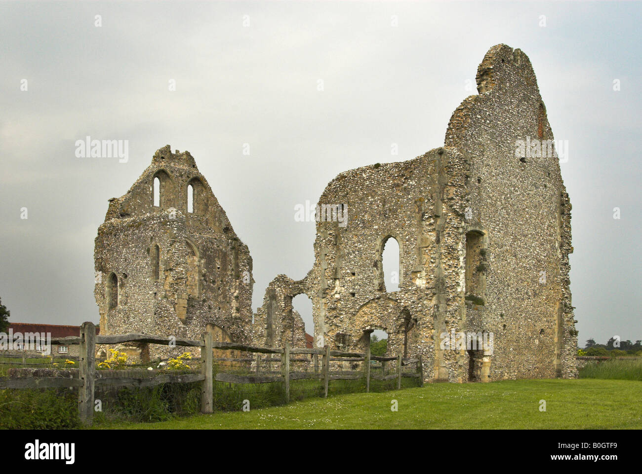 Boxgrove priory window hi-res stock photography and images - Alamy