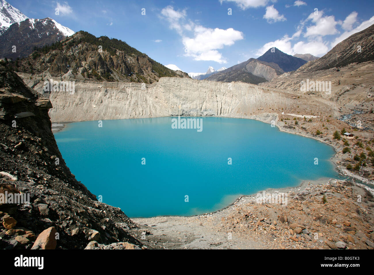 blue mountain lake manang annapurna nepal Stock Photo - Alamy