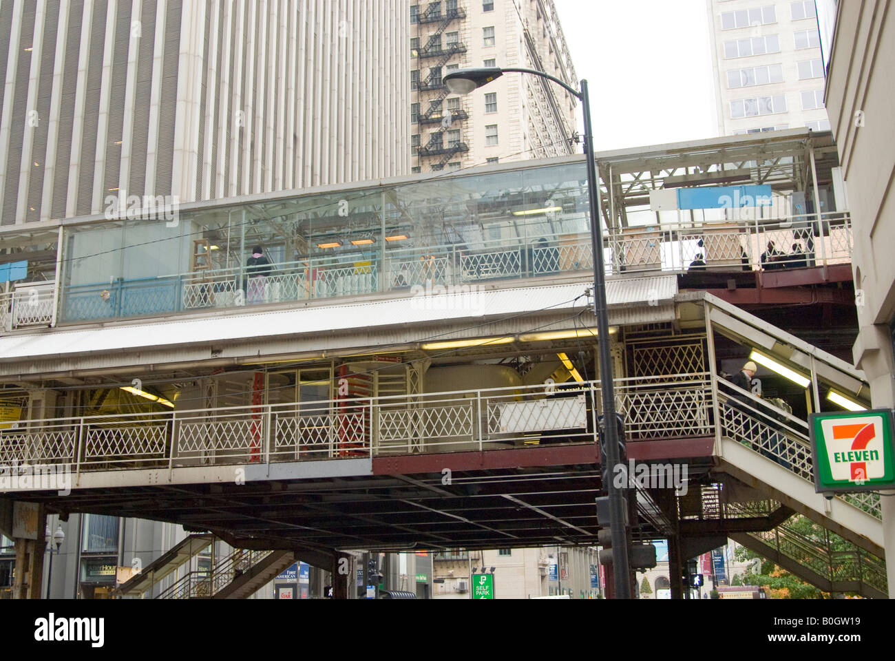 Chicago Elevated Train Station Stock Photo - Alamy