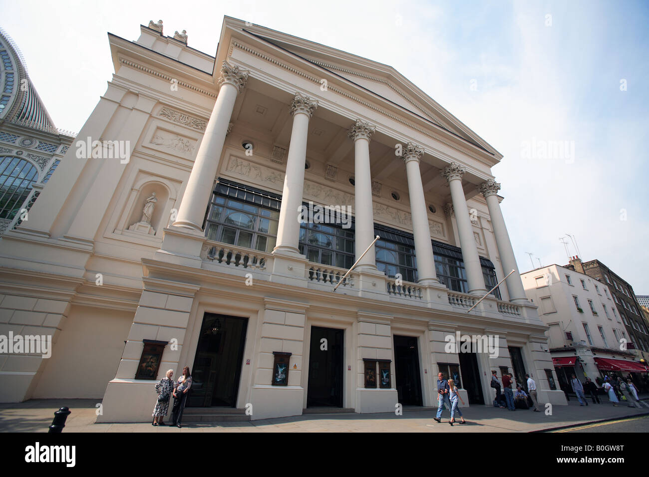 Royal opera house london exterior hi-res stock photography and images ...
