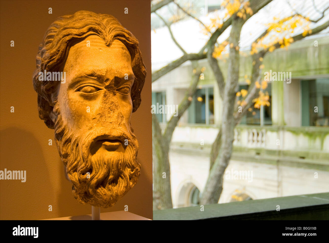 Apostle bust hi-res stock photography and images - Alamy