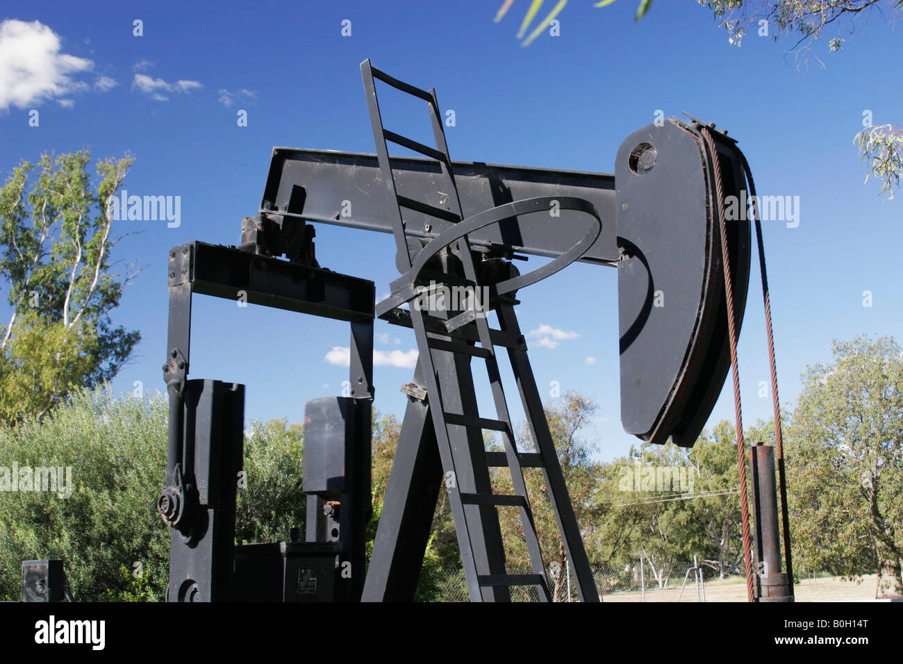 Beam pump hi-res stock photography and images - Alamy