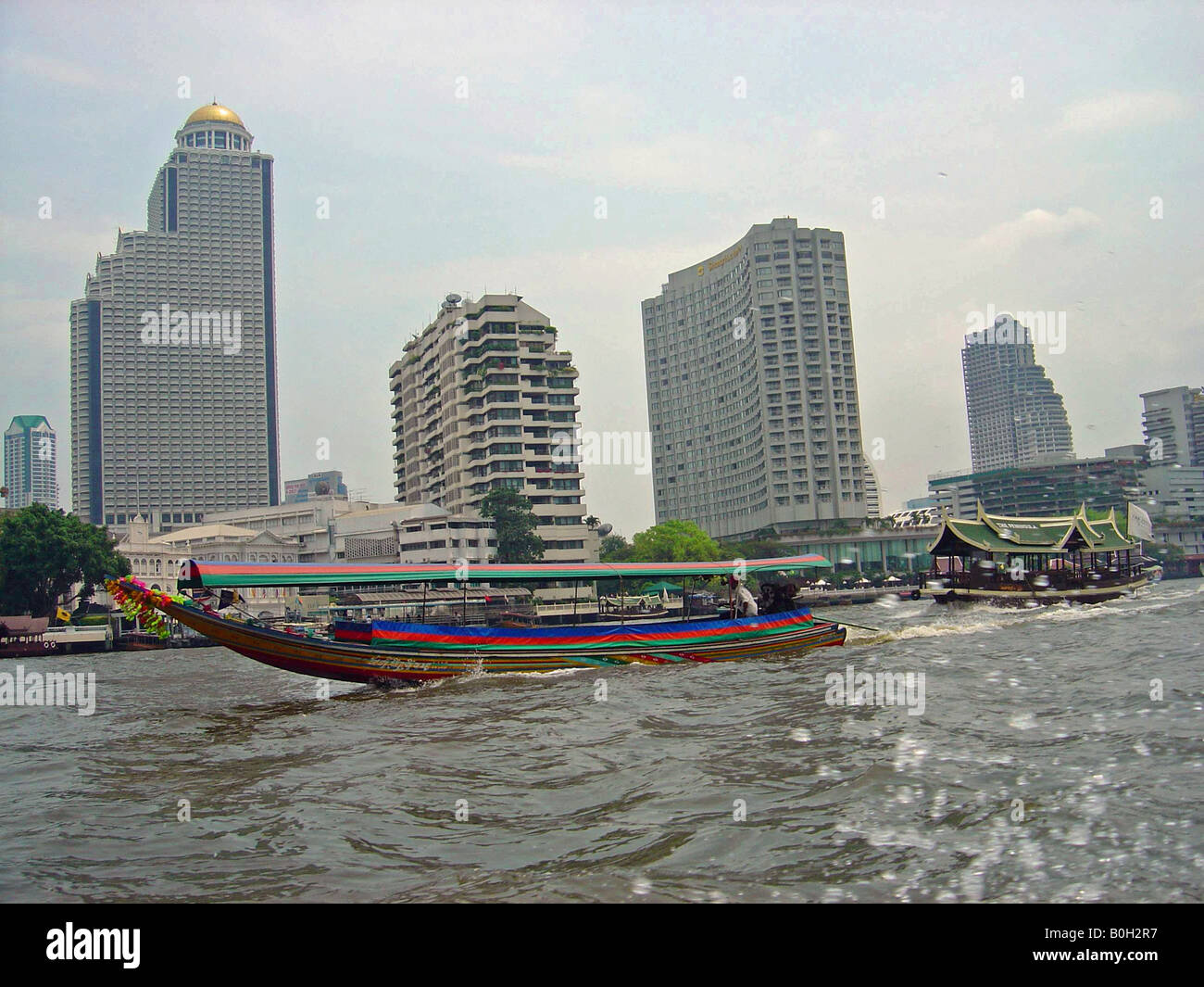 Siamese boats hi-res stock photography and images - Alamy