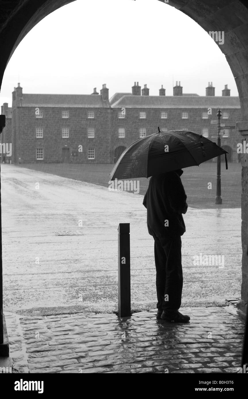 Man under arch hi-res stock photography and images - Alamy