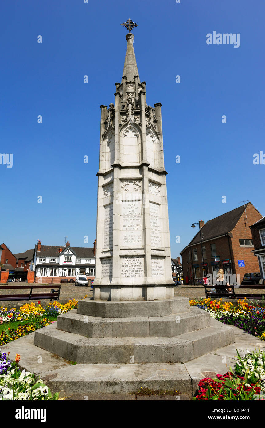 Sandbach Cenotaph war memorial to Sandbach war dead in the two world ...
