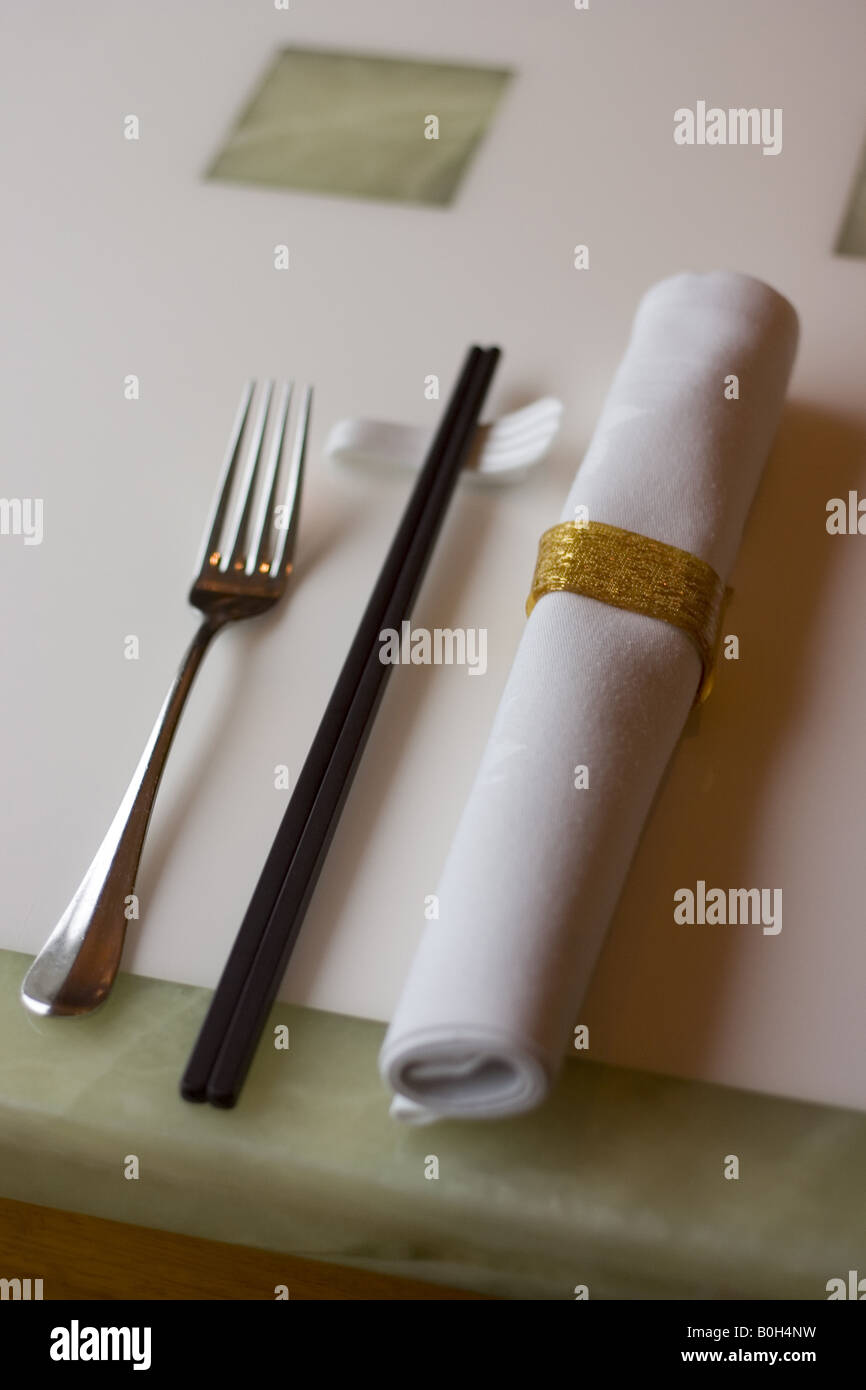Chinese table setting hi-res stock photography and images - Alamy