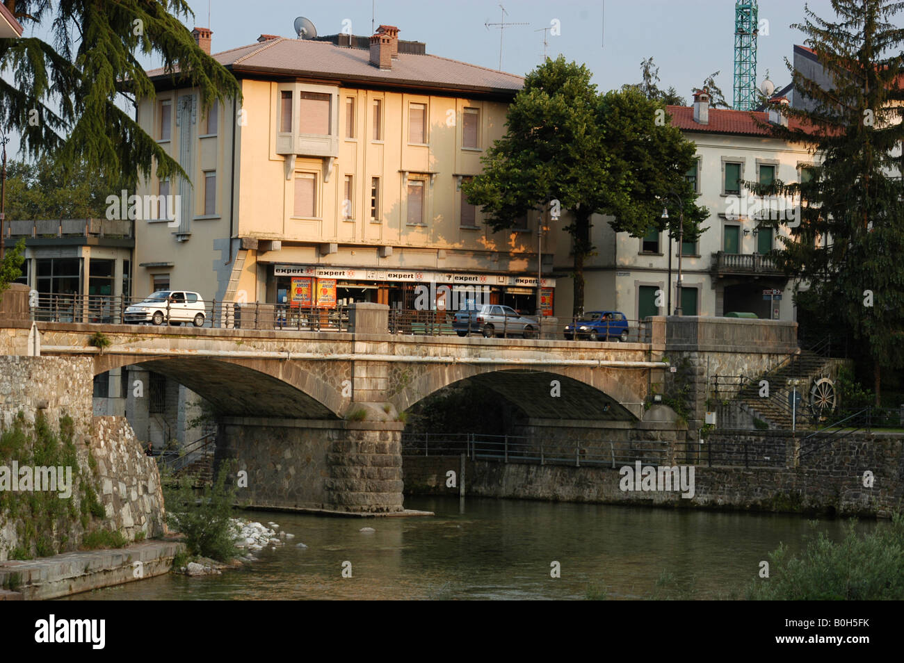 Tarcento hi-res stock photography and images - Alamy