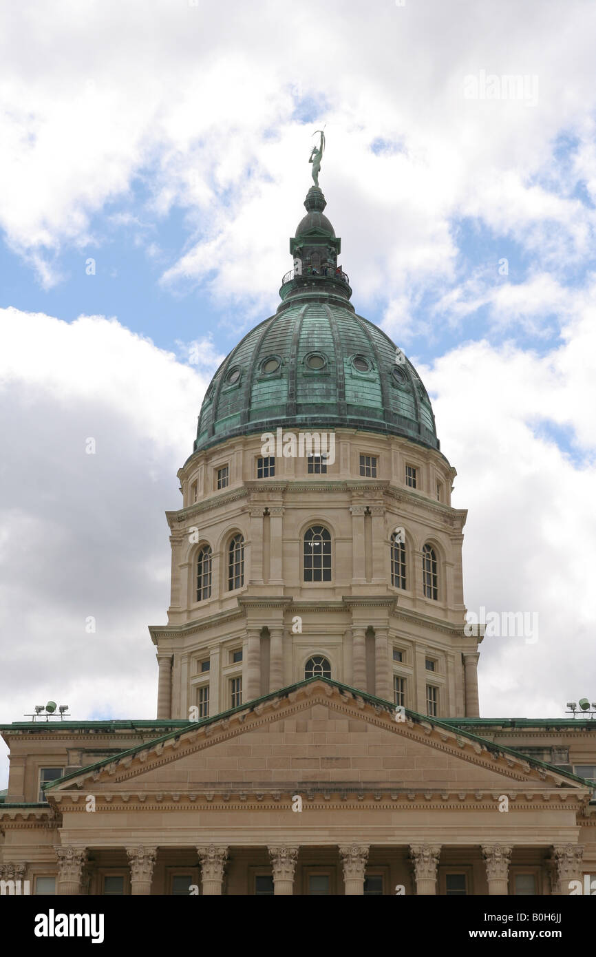Kansas State Capitol Building in Topeka Stock Photo - Alamy
