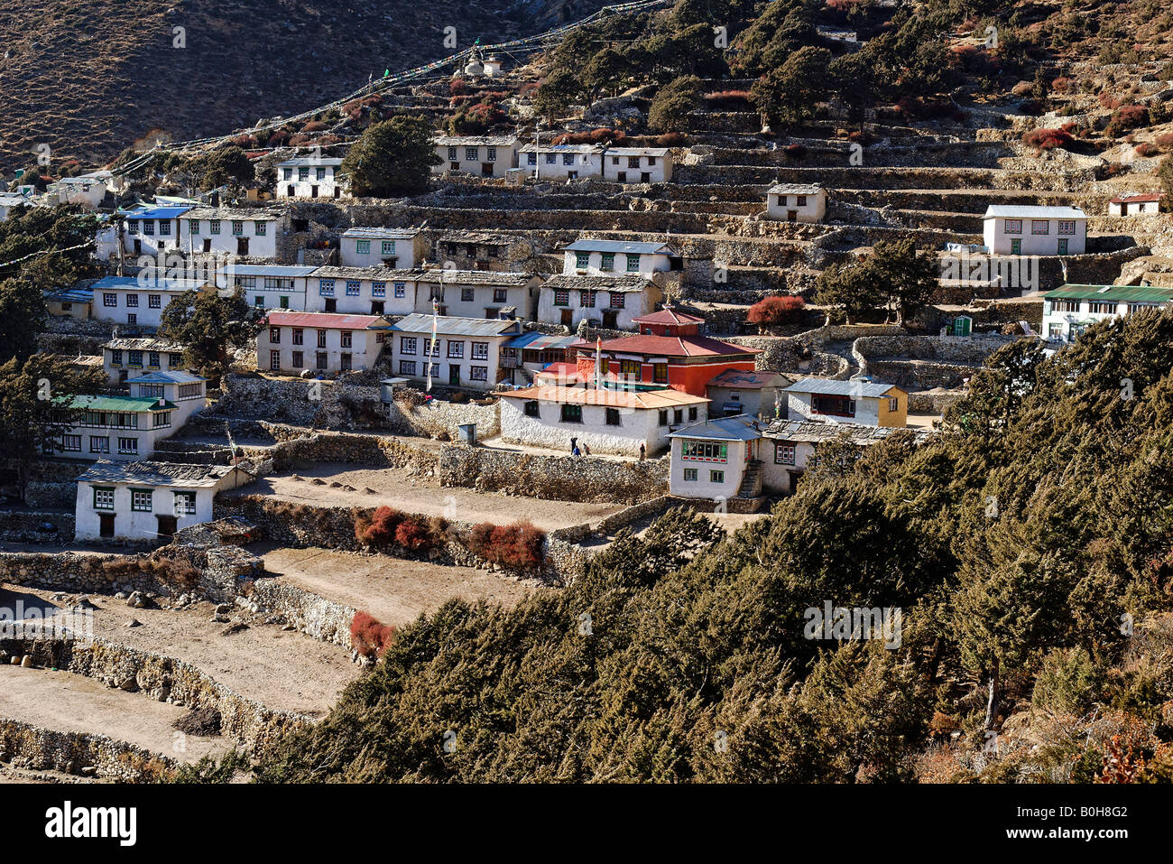 Sherpa people village nepal hi-res stock photography and images - Alamy
