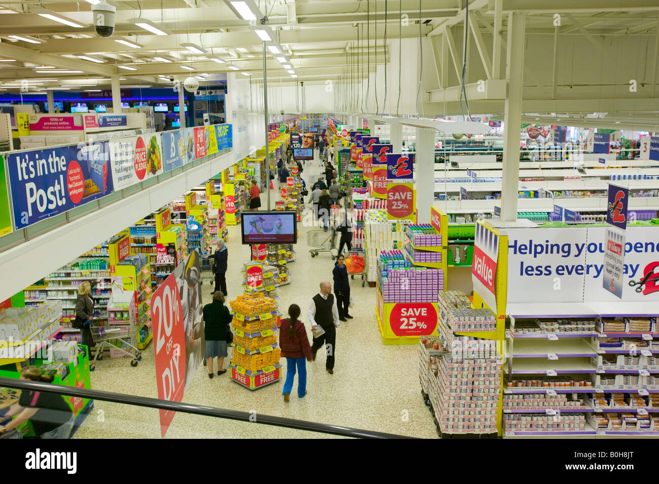Supermarket leicester hi-res stock photography and images - Alamy
