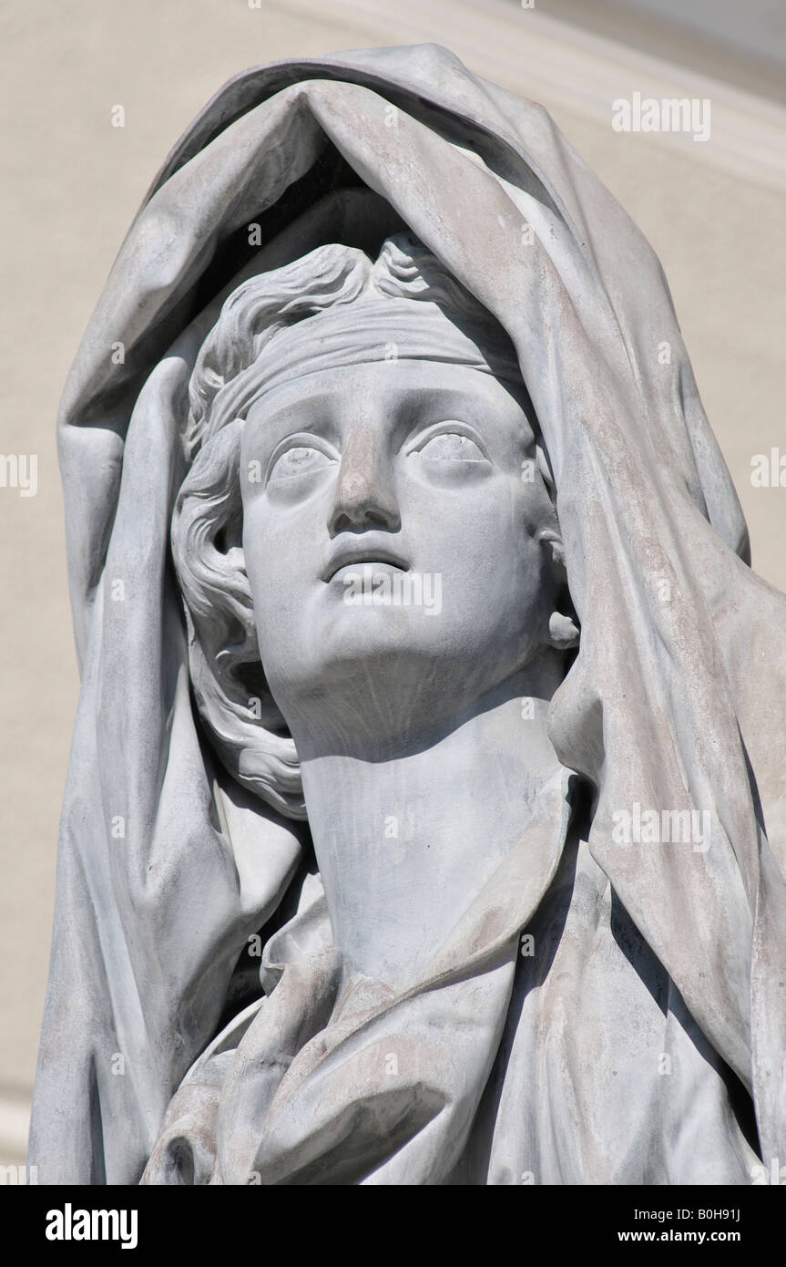 Effigy of the Virgin Mary, Domplatz or Cathedral Square in Salzburg ...