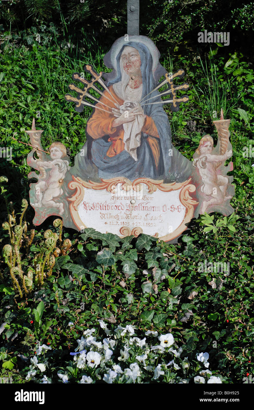 Image of the Virgin Mary at a grave, Petersfriedhof or St. Peter's ...