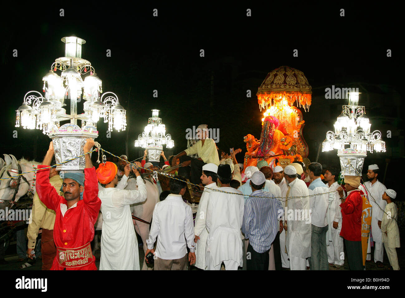Light crowns during a wedding, Sufi shrine, Bareilly, Uttar Pradesh ...