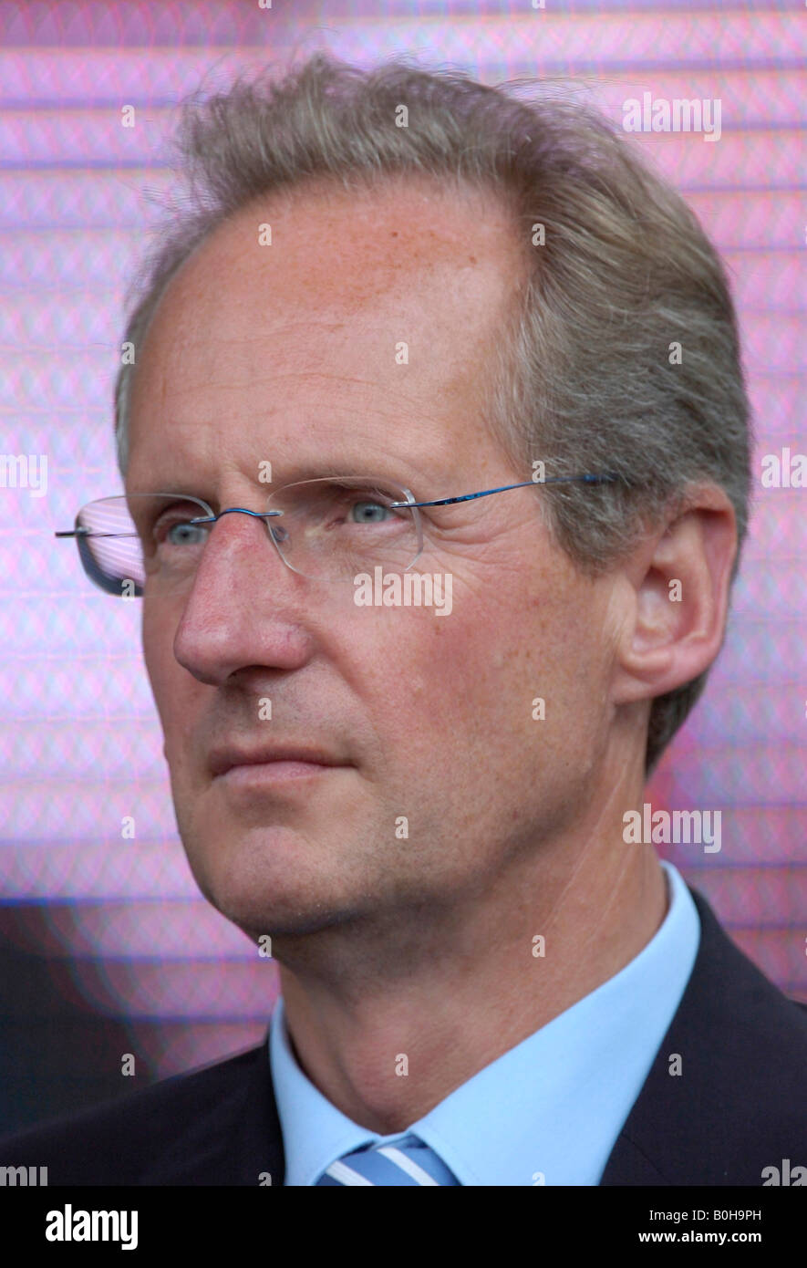 Schuster hi-res stock photography and images - Alamy