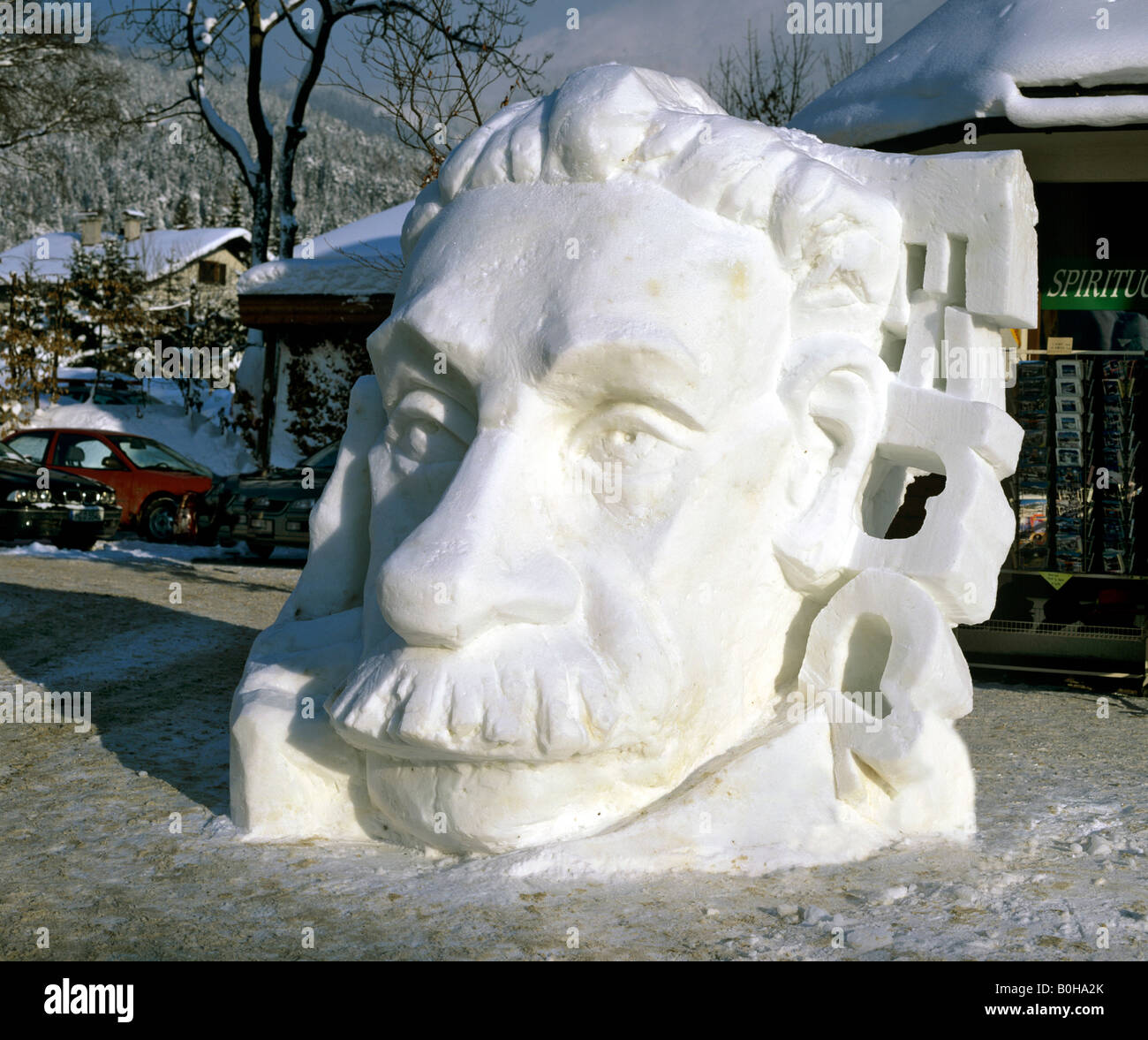 Albert einstein sculpture hi-res stock photography and images - Alamy