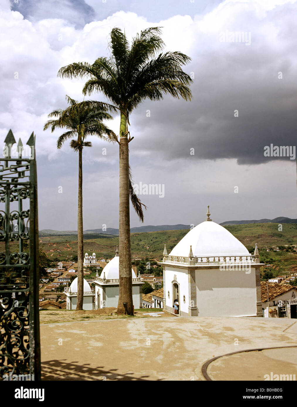 Profetas de Aleijadinho em Congonhas at Bom Jesus de Matozinhos Church ...