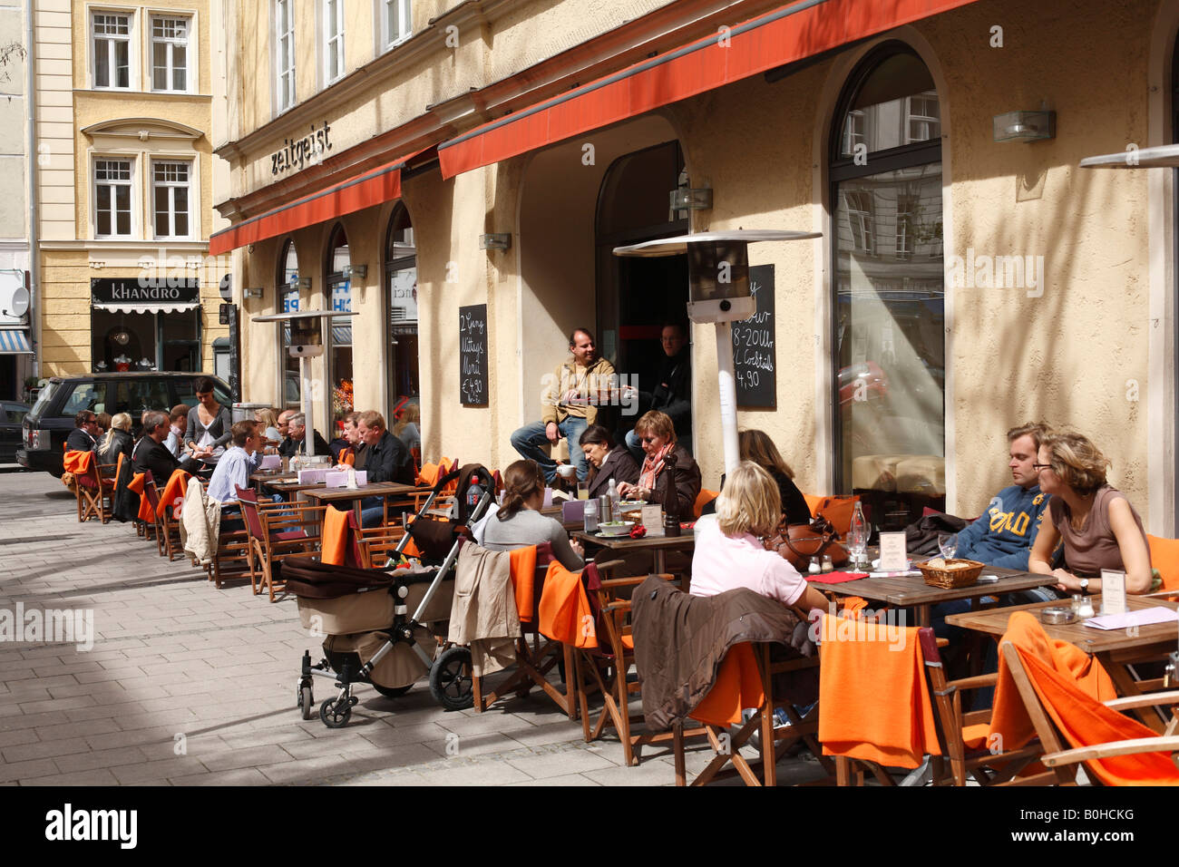 Cafe zeitgeist hi-res stock photography and images - Alamy