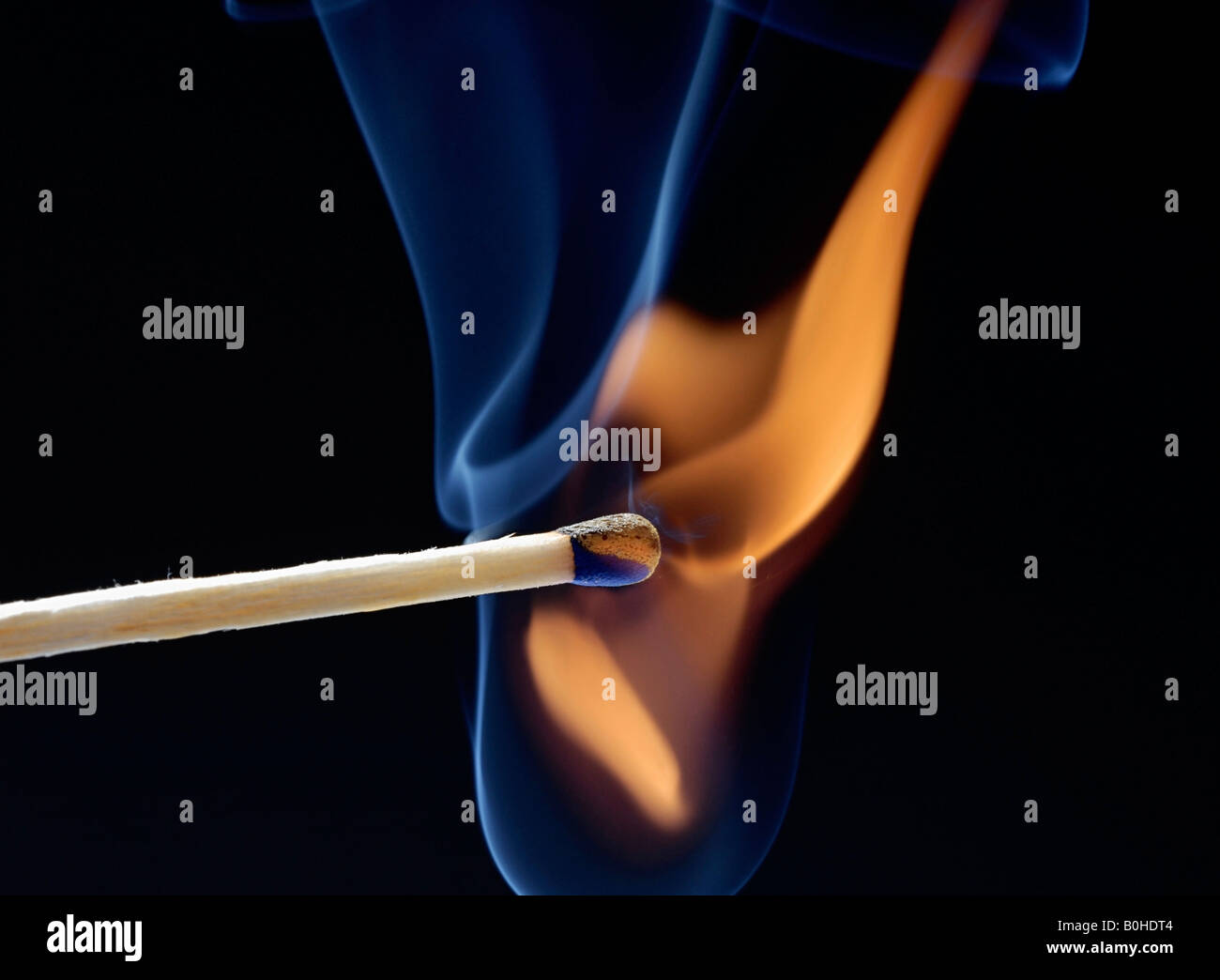 Burning match, lit match Stock Photo - Alamy