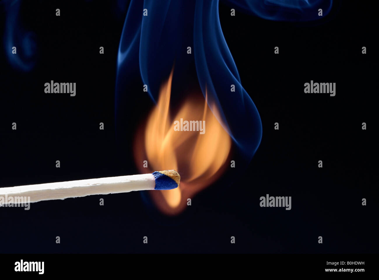 Burning match, lit match Stock Photo - Alamy